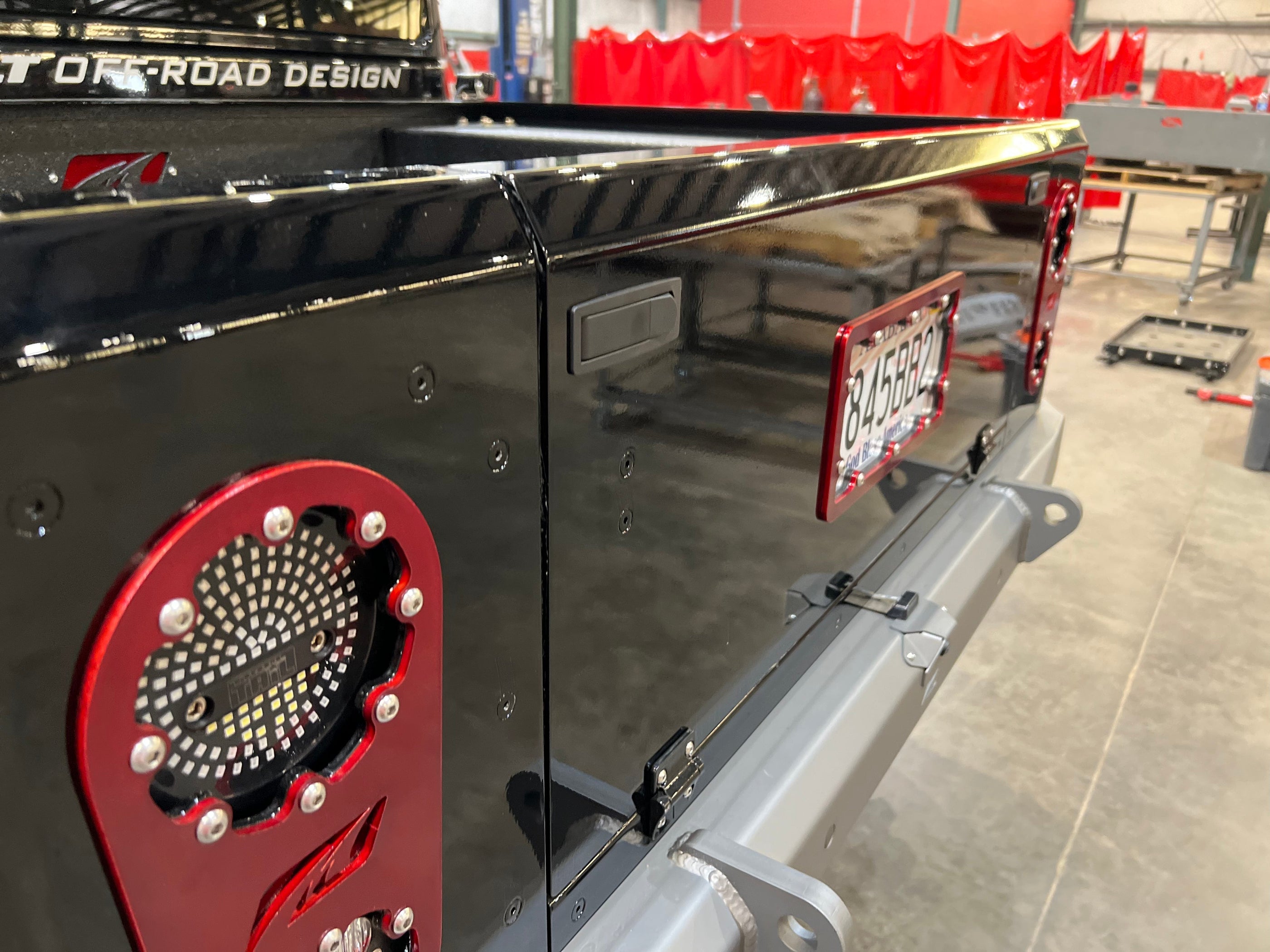 Bobbed Replacement Bed for Jeep Gladiator — HighLift Off-Road