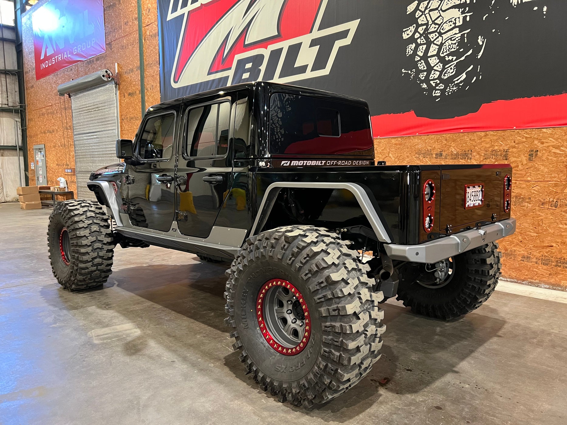 Bobbed Replacement Bed for Jeep Gladiator — HighLift Off-Road
