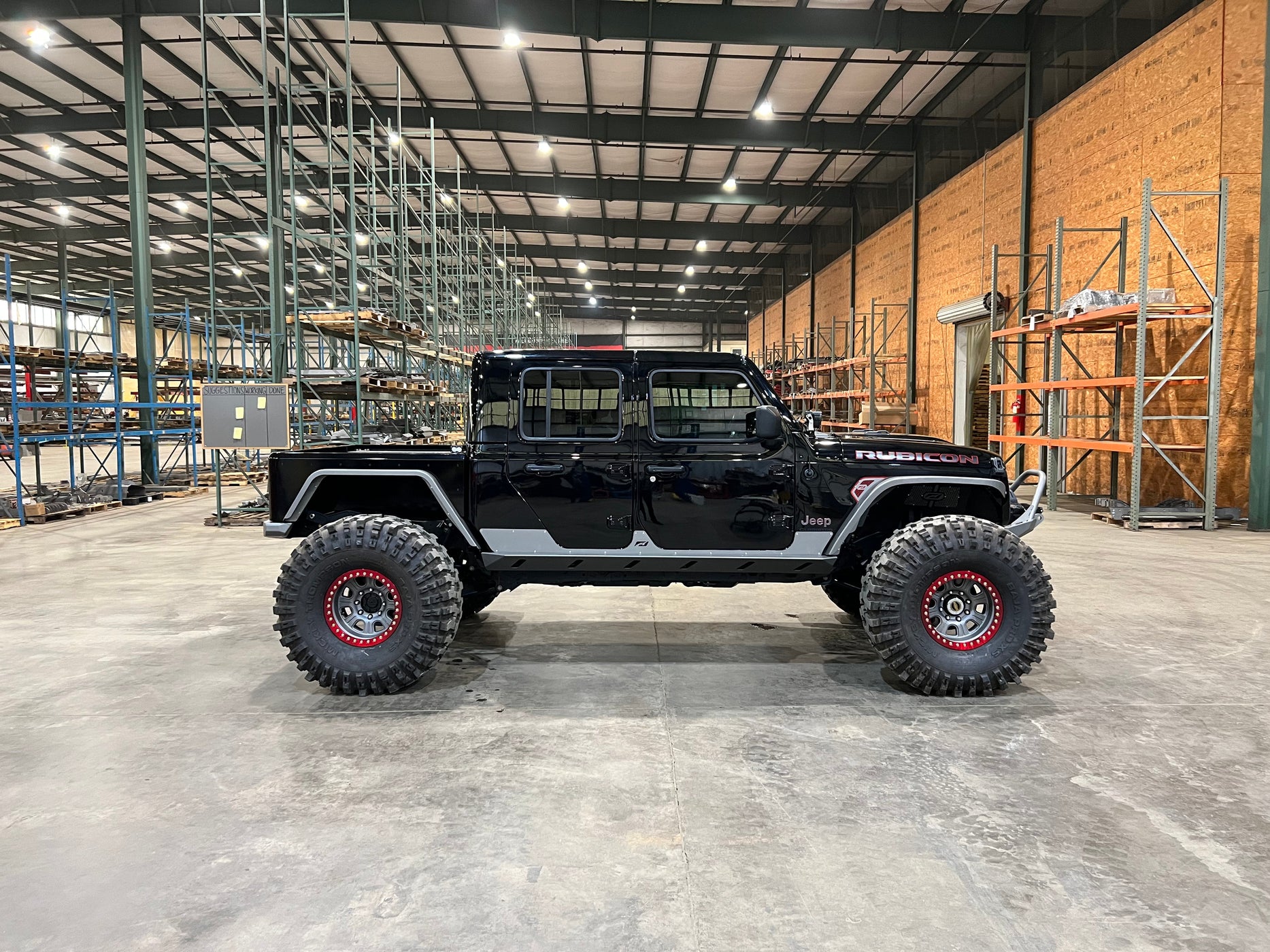 Bobbed Replacement Bed for Jeep Gladiator — HighLift Off-Road