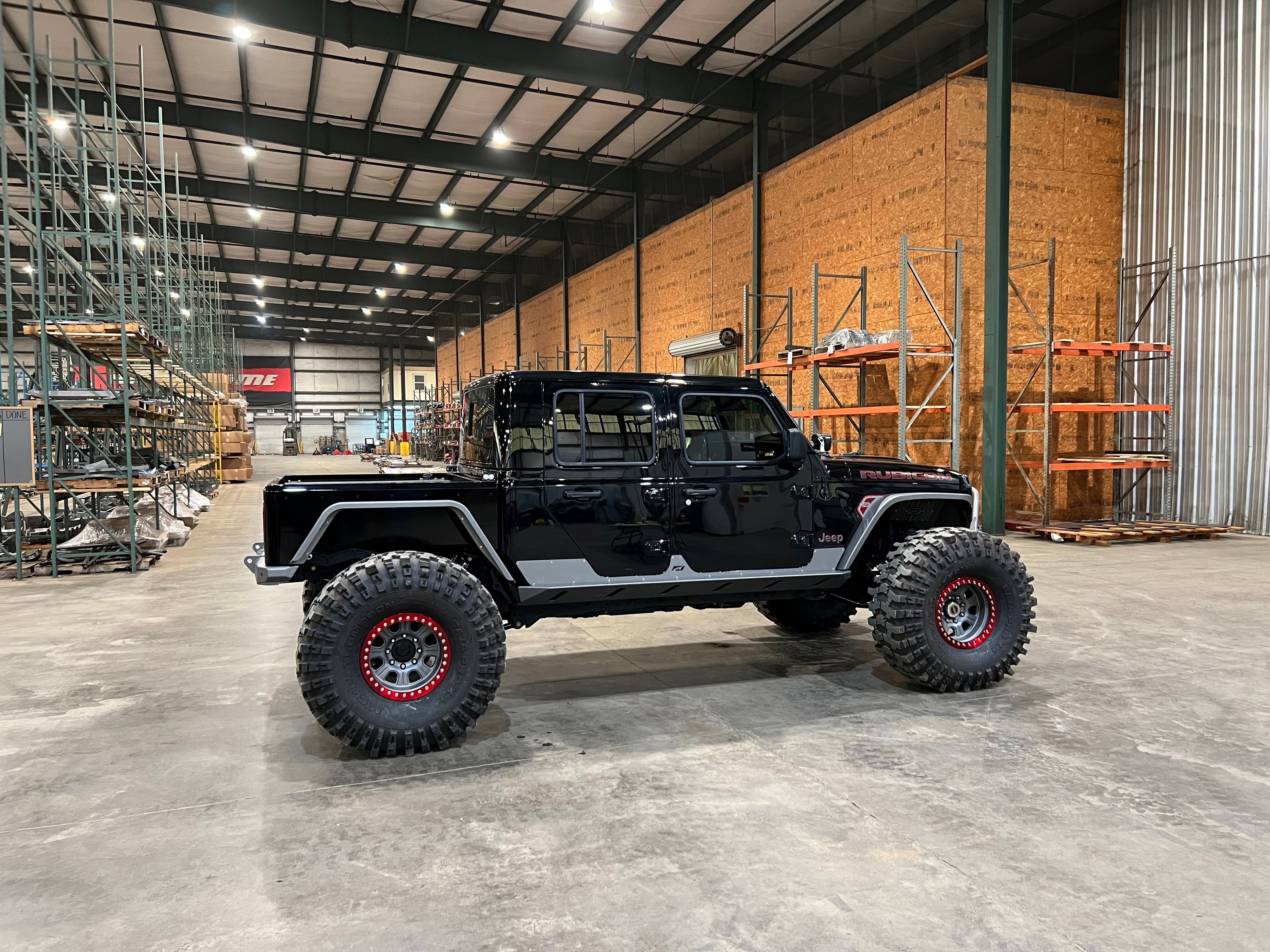 Bobbed Replacement Bed for Jeep Gladiator — HighLift Off-Road
